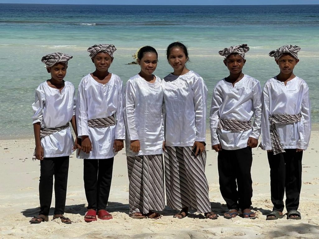 Mengenal Laka Baka, Tarian Khas Sula yang akan Tampil di Festival ...