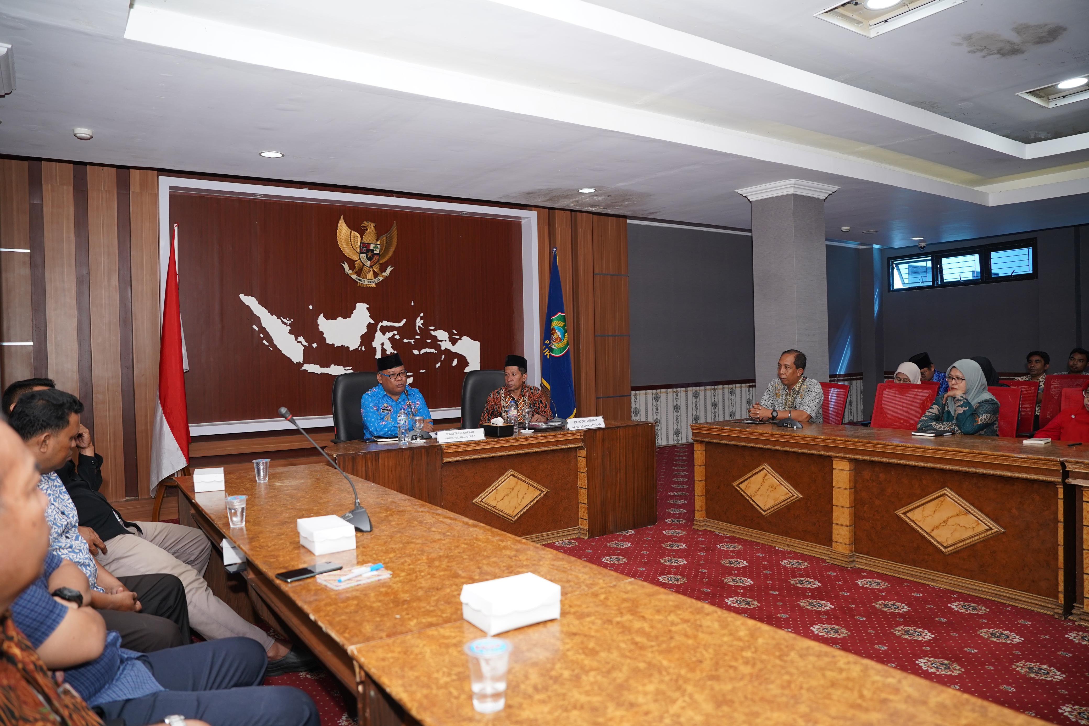 Sekprov Maluku Utara Ingatkan Pentingnya SOP AP demi Pelayanan Publik ...