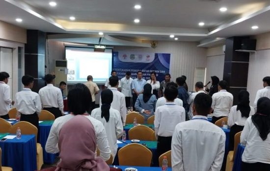 Viral: Pemasangan Baliho Bacaleg NasDem di Maluku Utara Pakai Ritual – HalmaheraPost.com: Cerdas ...