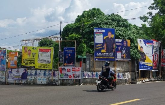 Viral: Pemasangan Baliho Bacaleg NasDem di Maluku Utara Pakai Ritual – HalmaheraPost.com: Cerdas ...